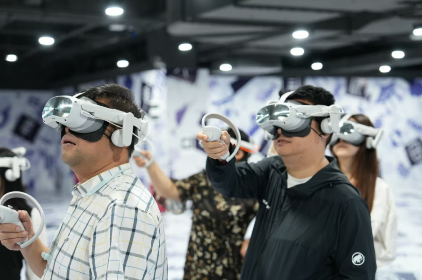 新华网文化观察丨当千年文化邂逅VR大空间-新华网